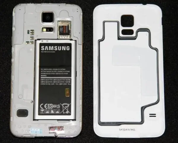 Silicone Rubber Housing Seal for Cell Phone By LSR Overmolding