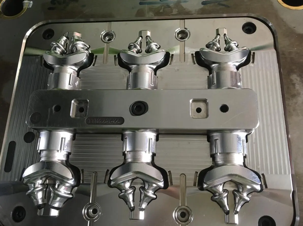 Why Choose LSR Injection Molding for Baby Food Feeder