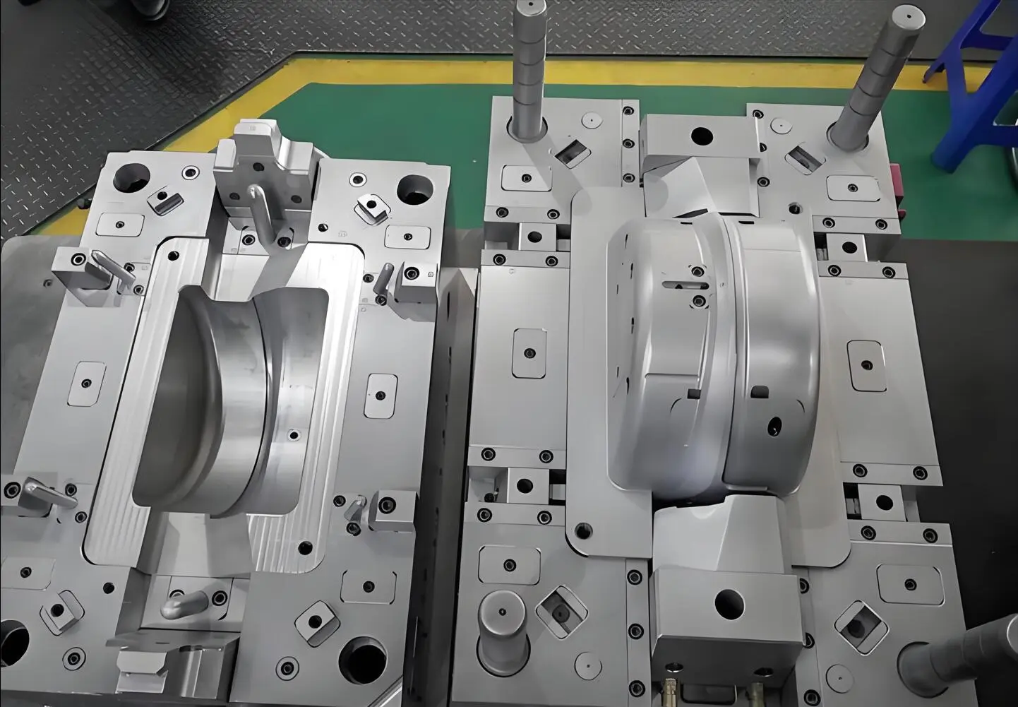 What is The Steps of Silicone Injection Molding Process